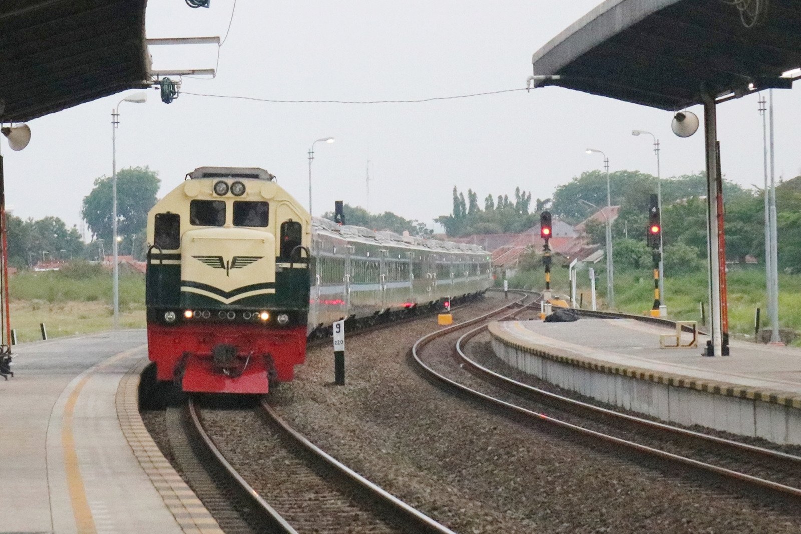 1,5 Juta Penumpang Berangkat dari Daop 3 Cirebon Sepanjang Januari ...